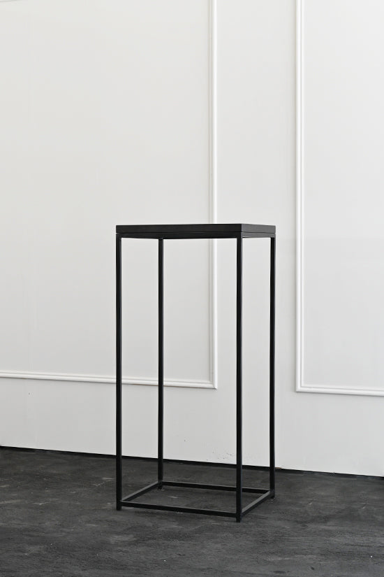 Black Metal Frame Plinths – plinths.london