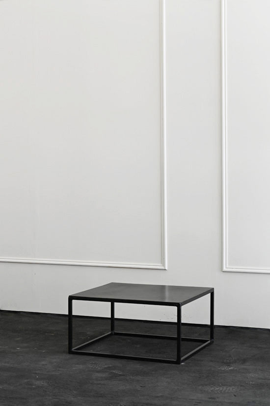 Black Metal Platforms – plinths.london